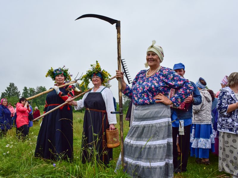 Russian women on a rural holiday | Smithsonian Photo Contest ...