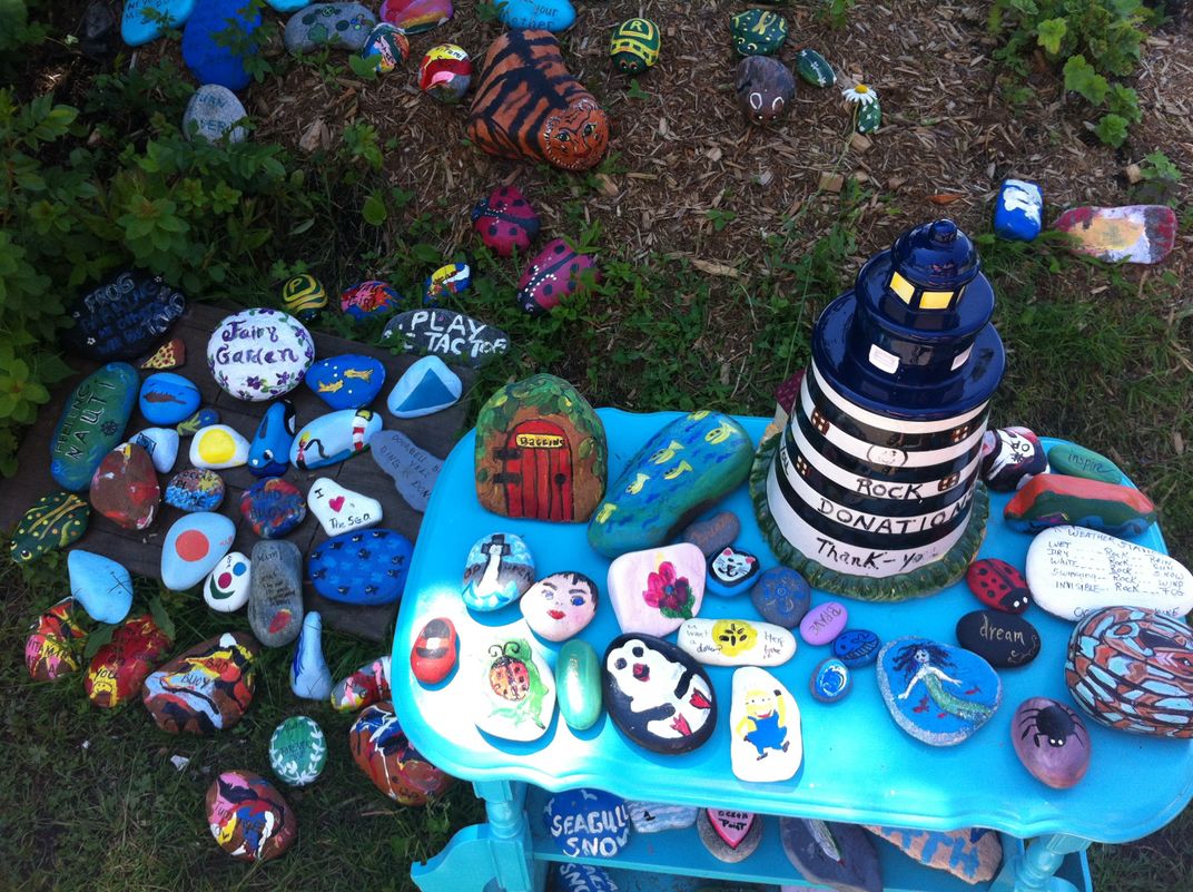Painted rocks for sale, Ocean Point, | Smithsonian Photo Contest ...