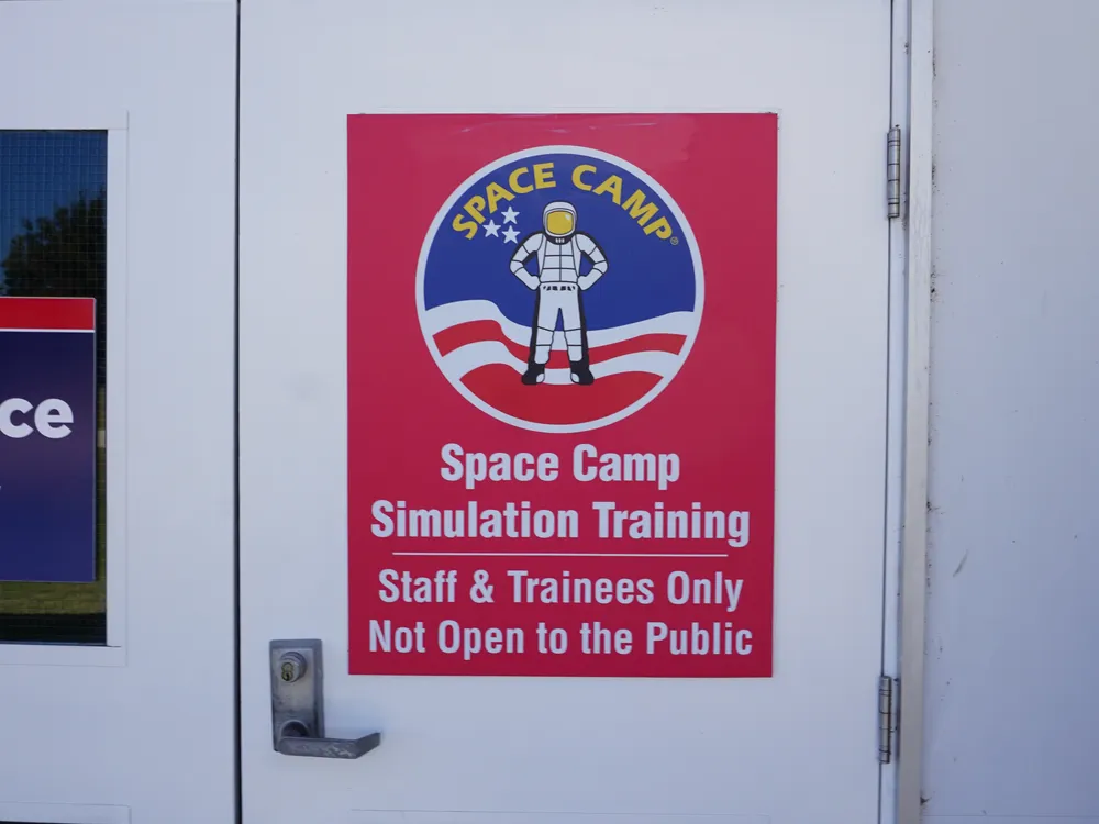 How to Experience a Mission to Mars (If You Still Want to Come Back)