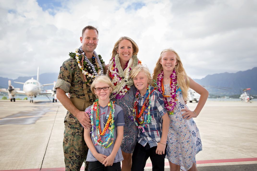 Military friendships | Smithsonian Photo Contest | Smithsonian Magazine