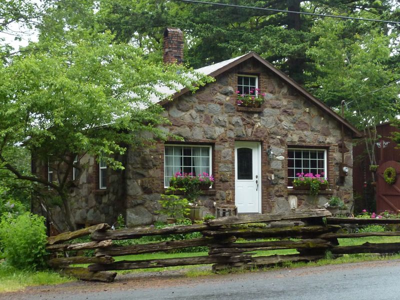 Oregon Stone Cottage | Smithsonian Photo Contest | Smithsonian Magazine