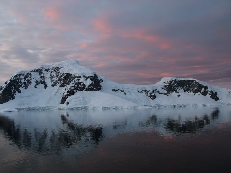 Sunset in Antarctica | Smithsonian Photo Contest | Smithsonian Magazine