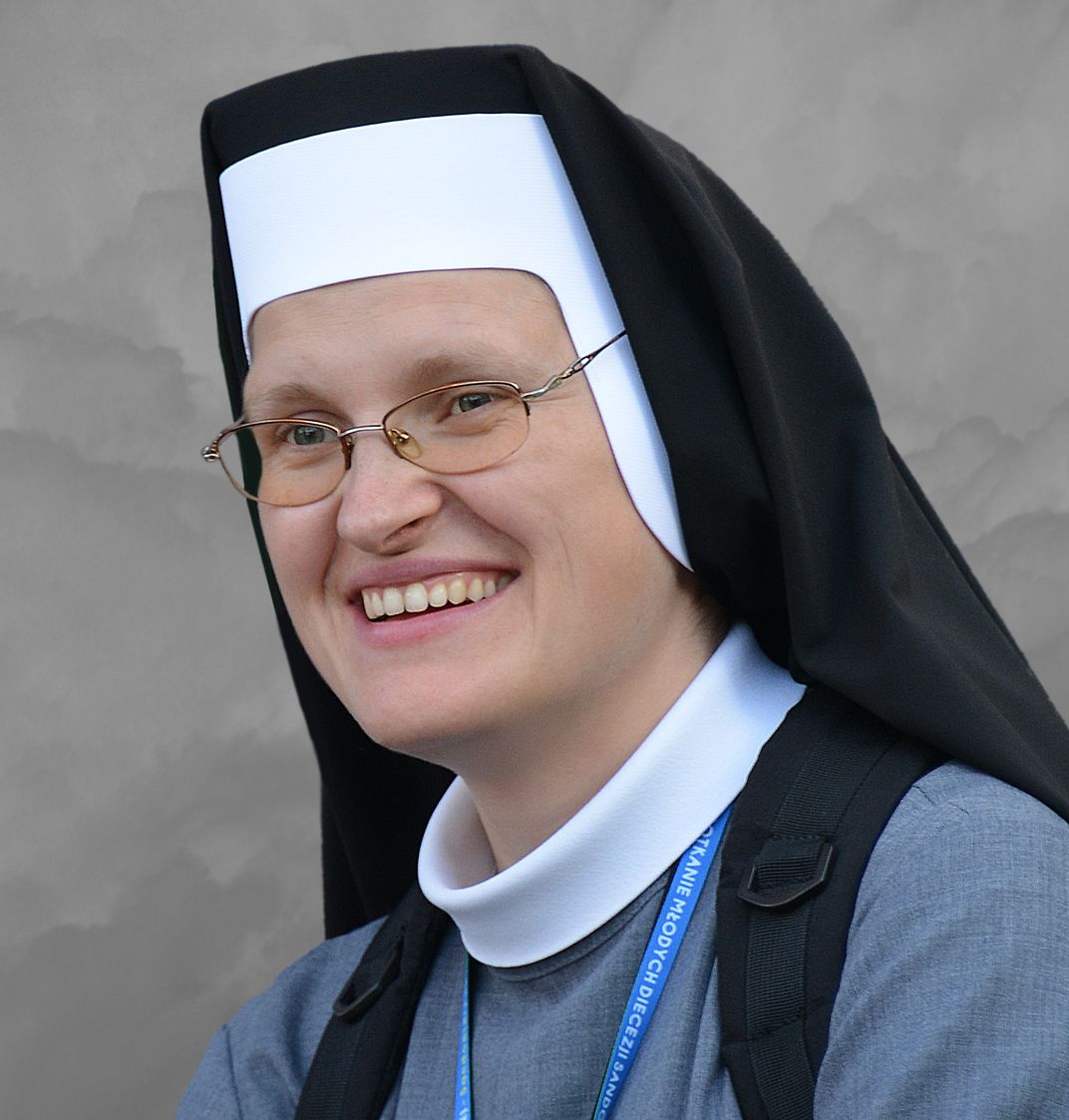 DEVOTED NUN IN SANDOMIERZ | Smithsonian Photo Contest | Smithsonian ...