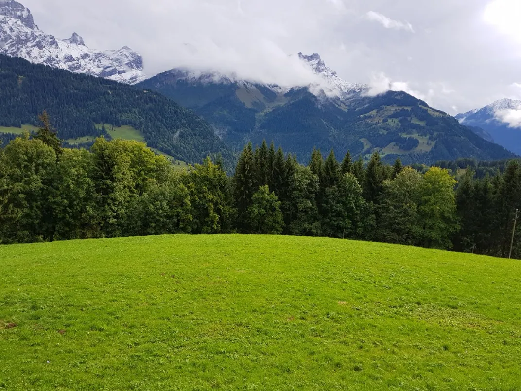 Moody mountains Villars Sur Ollon | Smithsonian Photo Contest ...