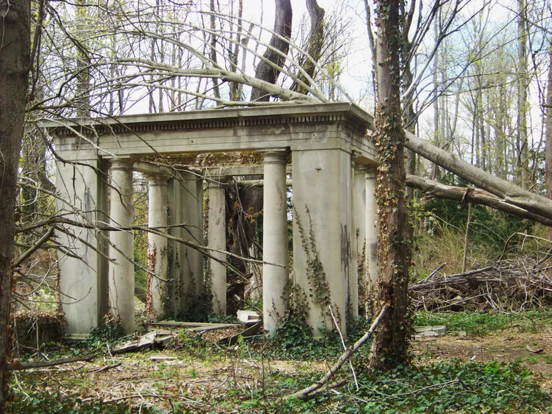 King Zog's Ancient Ruin in America | Smithsonian Photo Contest ...