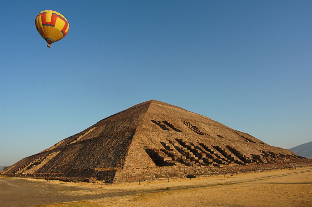 The Sun Pyramid in Teotihuacan, Mexico. This is one of the most ...