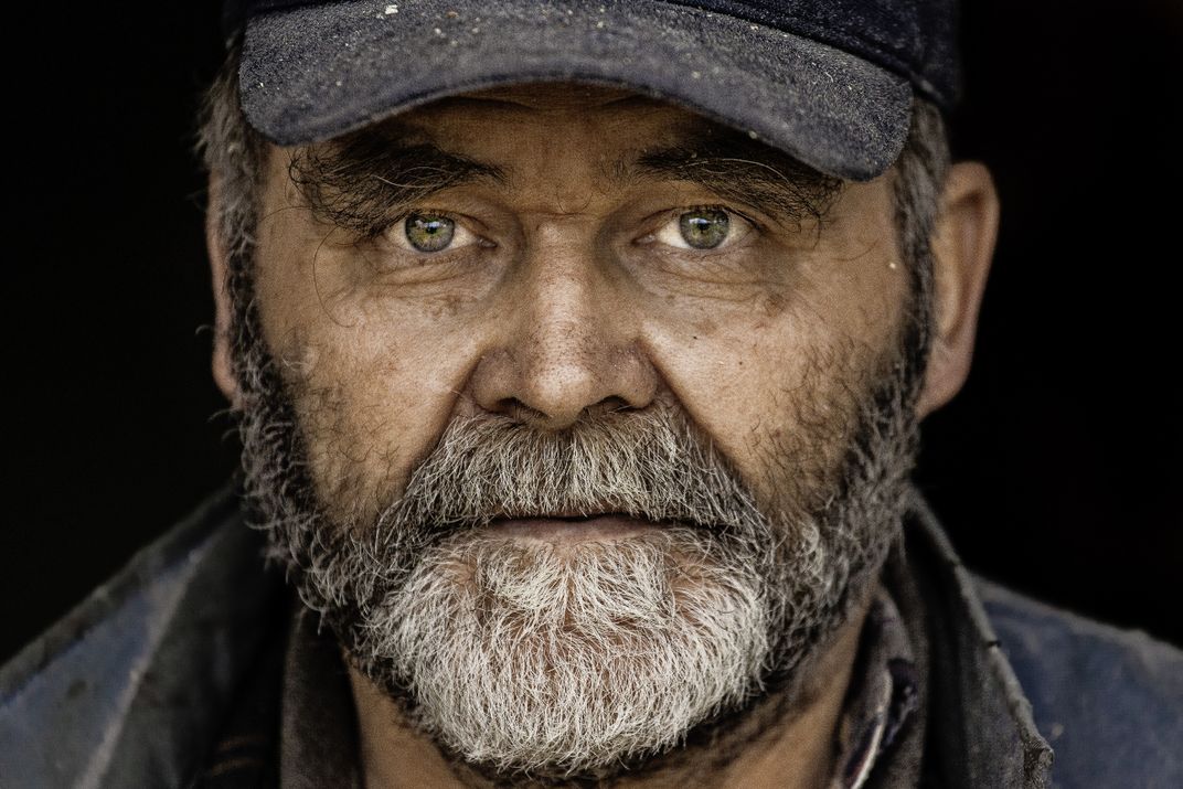 The wood handler | Smithsonian Photo Contest | Smithsonian Magazine
