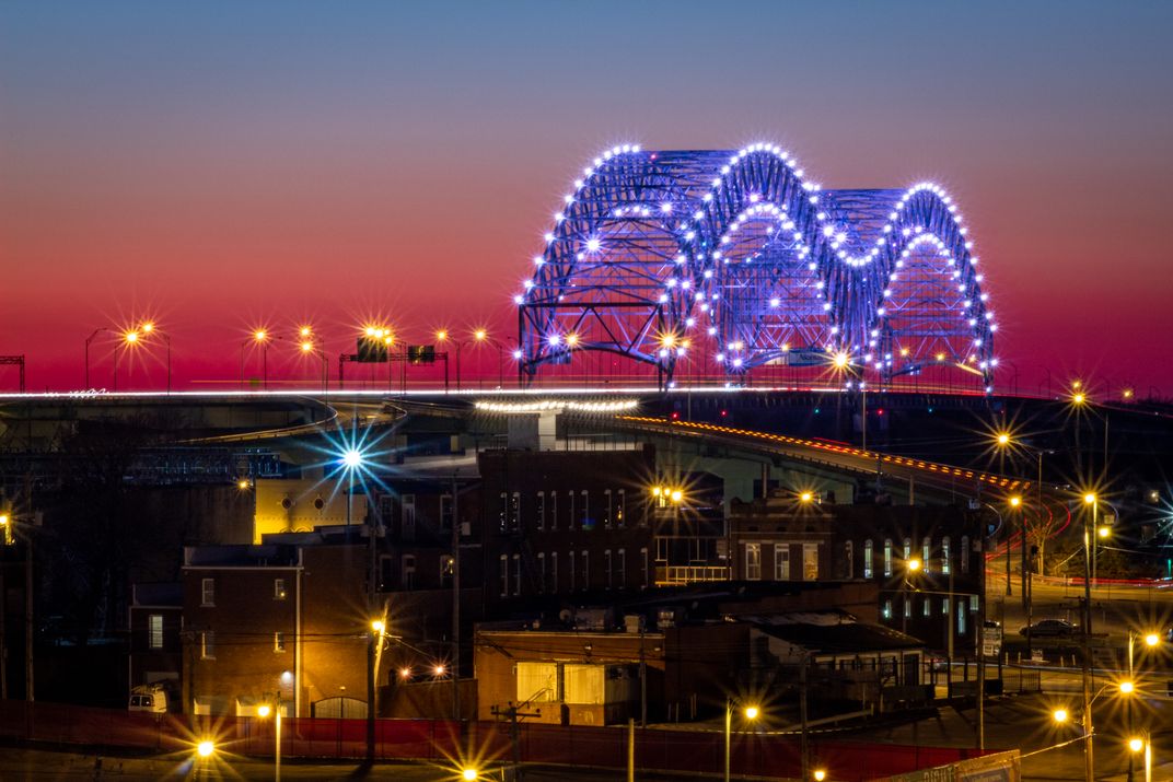 M Bridge Over the Mississippi | Smithsonian Photo Contest | Smithsonian ...
