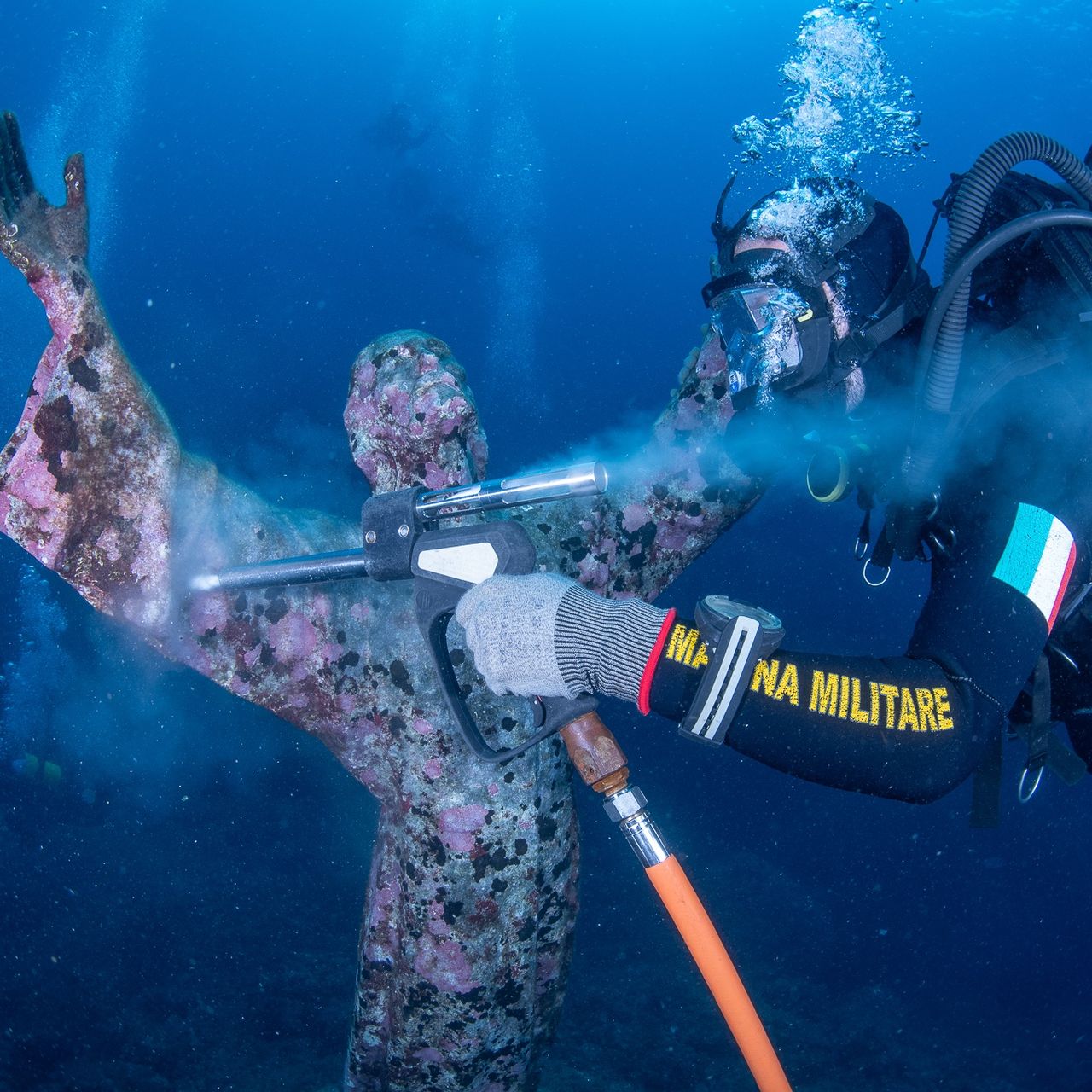 Underwater Statue Of Jesus Brazil | Points Of Interest | Holidays
