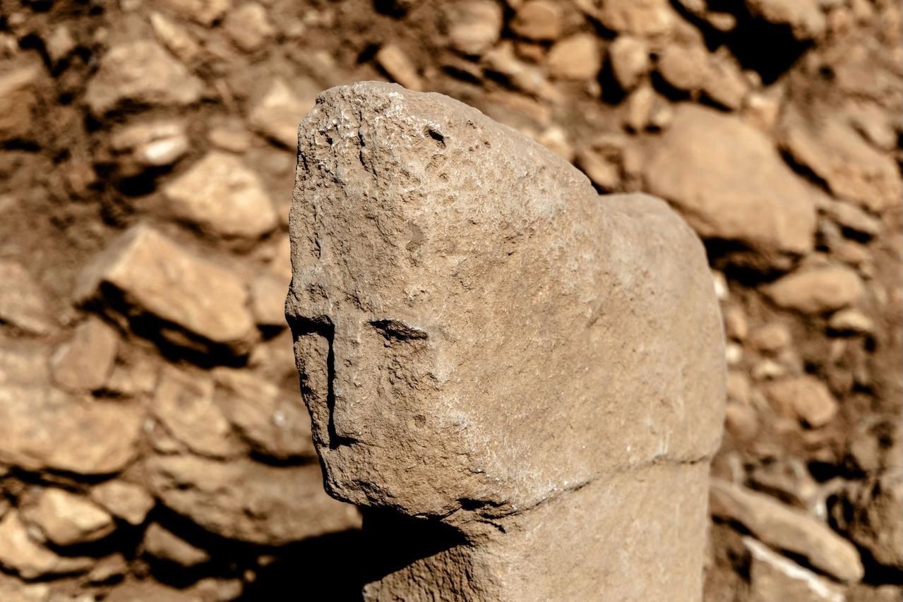 A Human Face Was Carved Into This Stone Pillar in Turkey 11,000 Years Ago