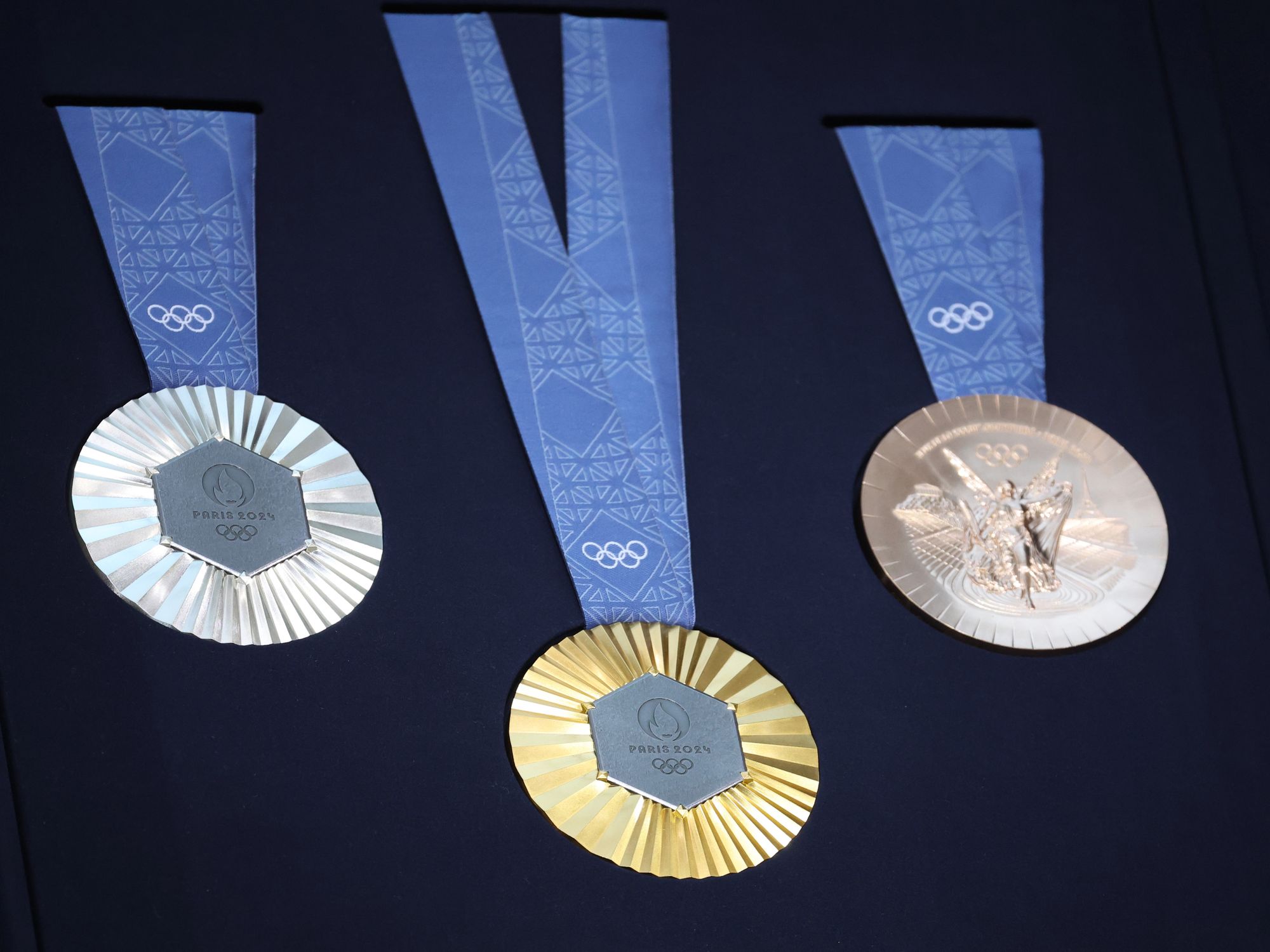 New Olympic Medals Feature Fragments of the Eiffel Tower