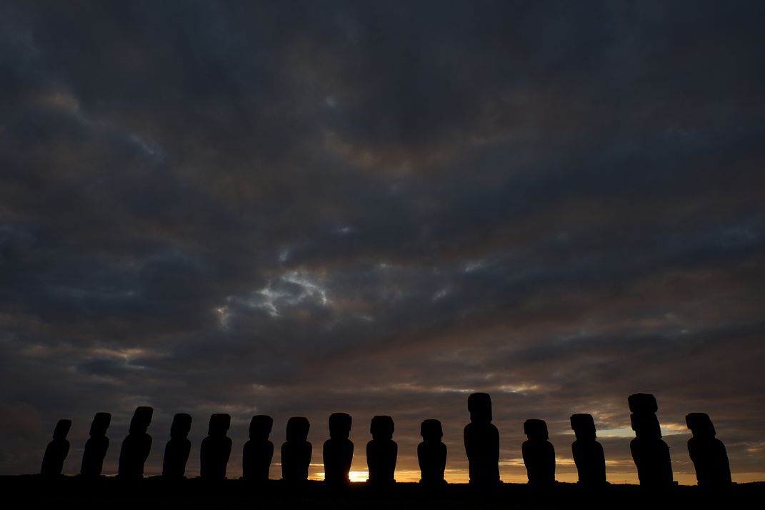 Sunrise with Moai | Smithsonian Photo Contest | Smithsonian Magazine