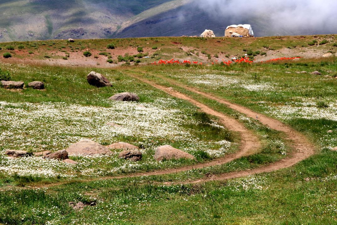 iranian nomads house is in paradise | Smithsonian Photo Contest ...