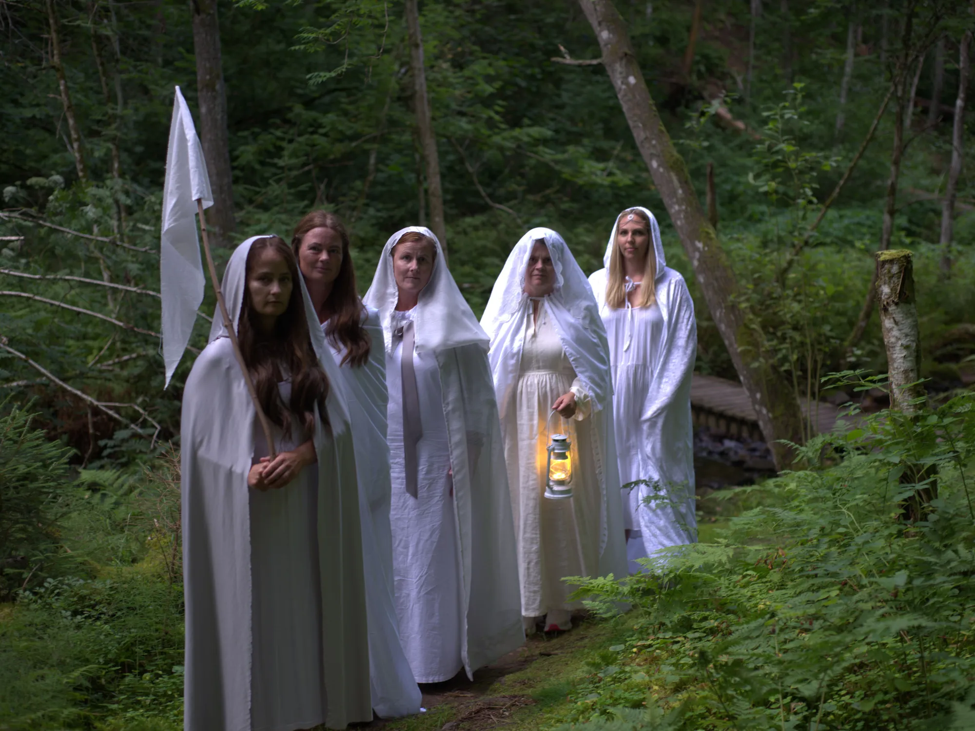 This Elven Choir in Sweden Sings Tolkien’s Middle-earth to Life ...