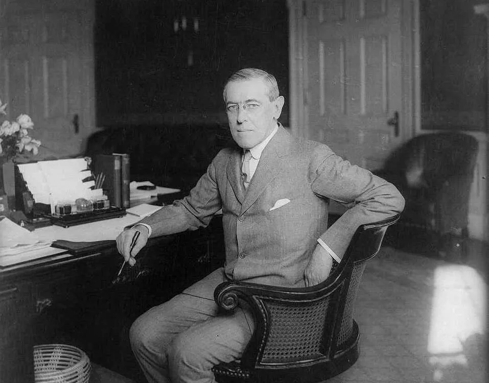 Woodrow Wilson's Papers Go Digital, Leaving Microfiche Behind