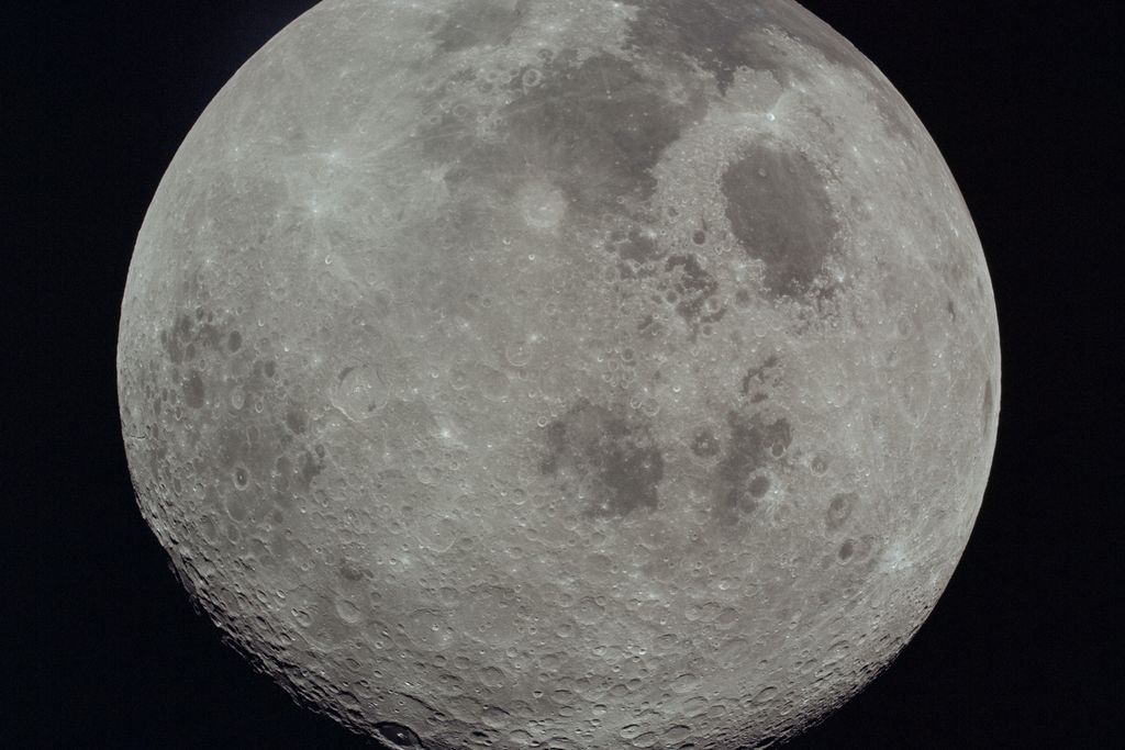 The Moon Is 40 Million Years Older Than Thought, Lunar Rock Samples Suggest