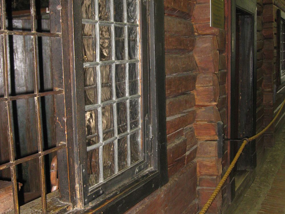 This Cabin Could be the World’s Smallest Palace