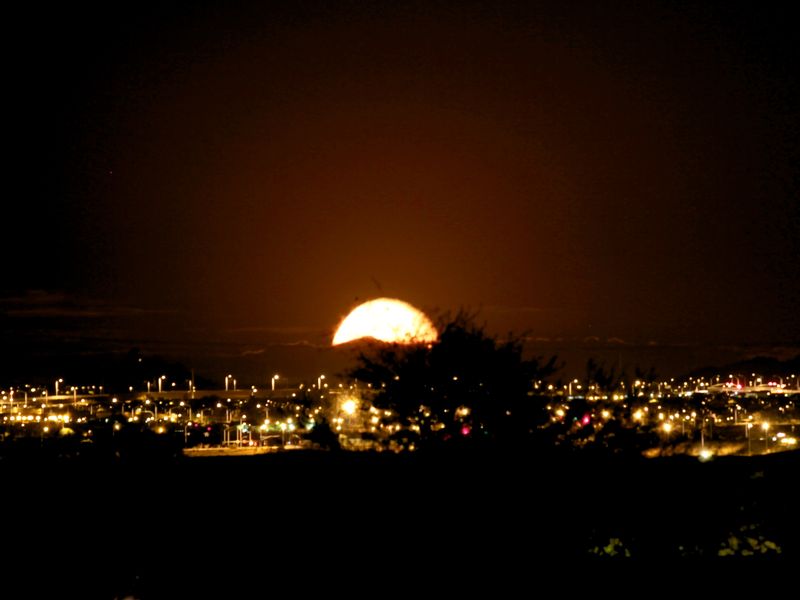Moonrise Over Mesa T2i w/70-200F4L ISO 100, f4.0, 15 sec exposure ...