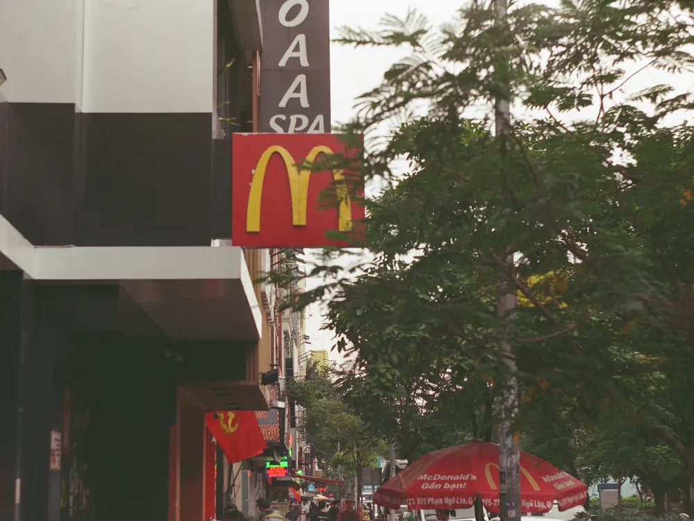 McDonald’s in Ho Chi Minh | Smithsonian Photo Contest | Smithsonian ...