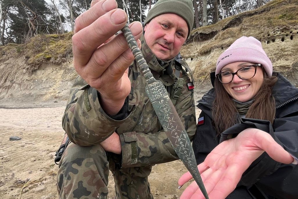 Metal Detectorists Unearth Ancient Dagger Decorated With Tiny Stars ...