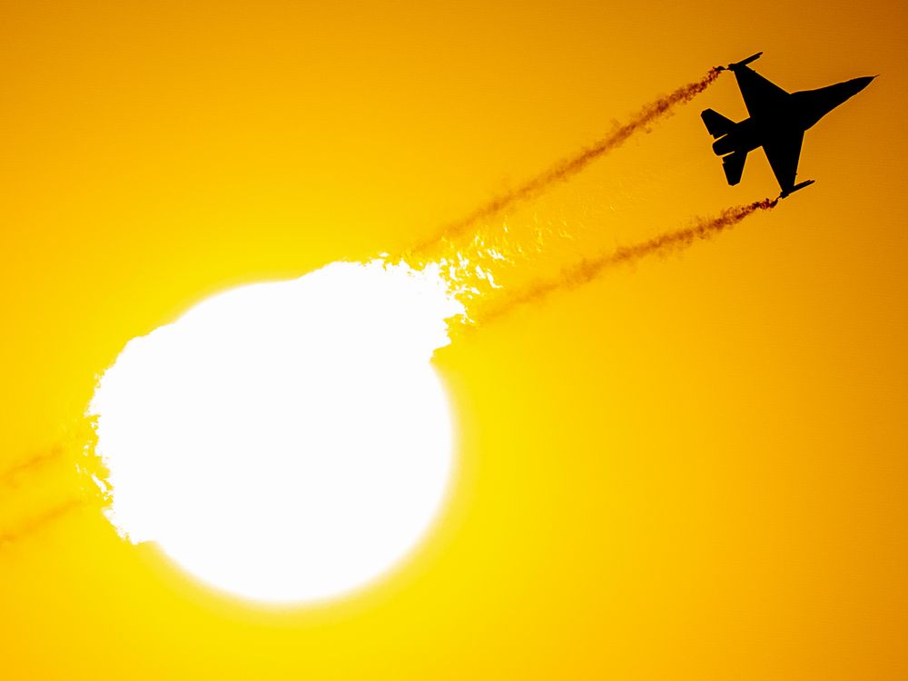 SOLOTURK performs aerial display in Ankara for 103rd Anniversary of ...