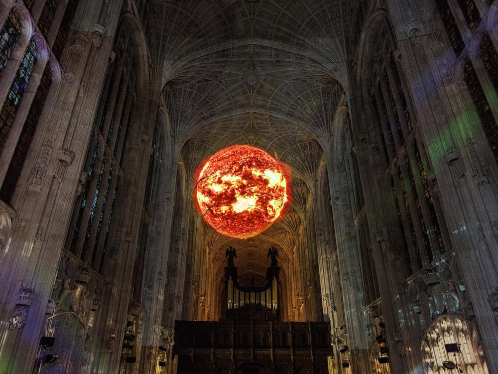 gothic sky description