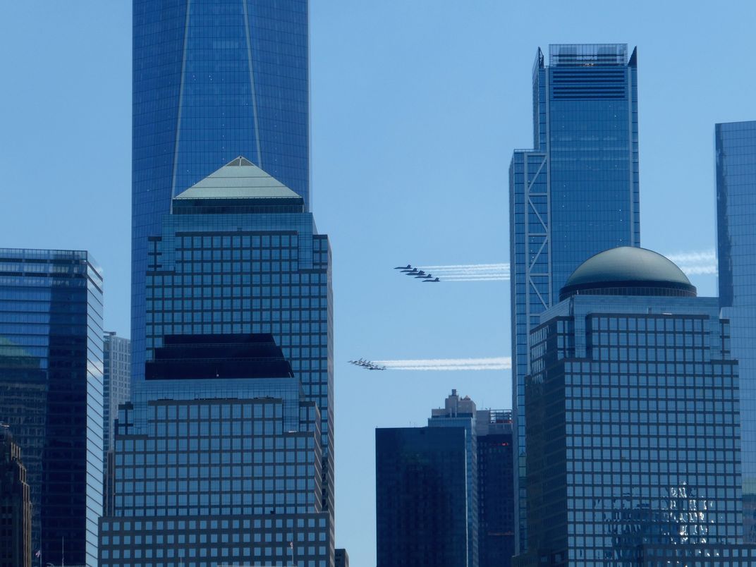 Blue Angels / Thunderbirds NYC Flyover | Smithsonian Photo Contest ...