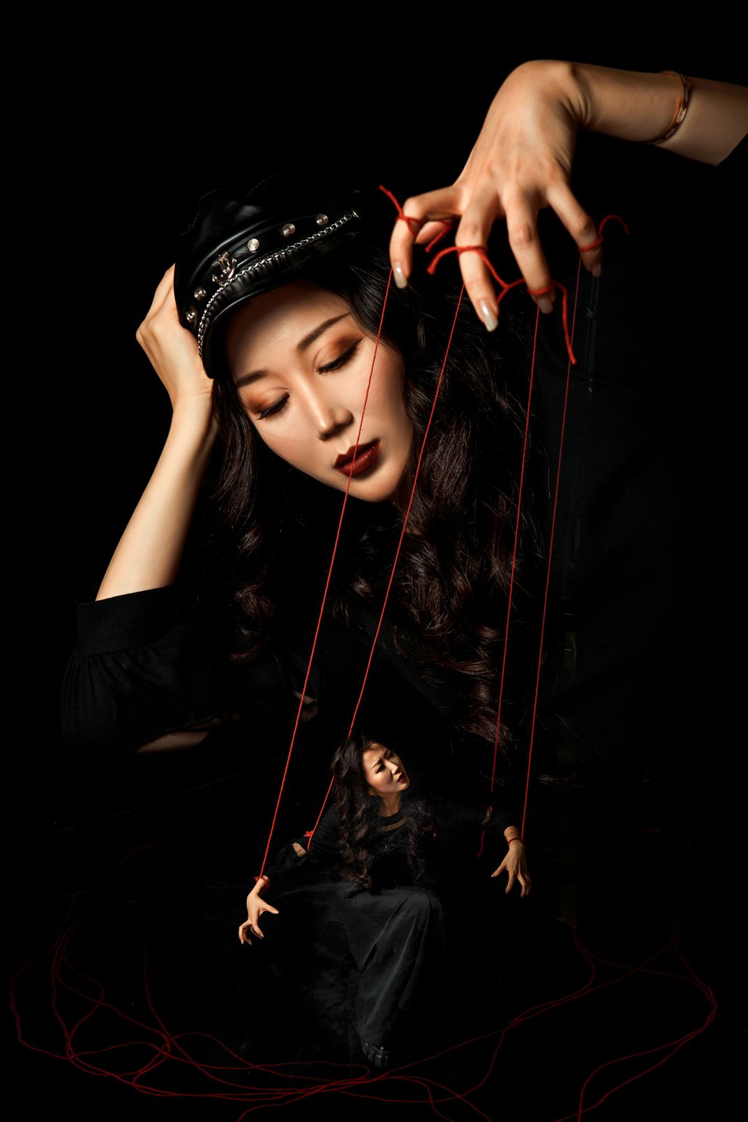 String puppet dance | Smithsonian Photo Contest | Smithsonian Magazine