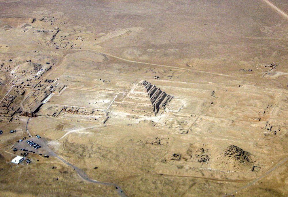 Ancient Egyptians May Have Used Hydraulic Lift to Build Pyramid