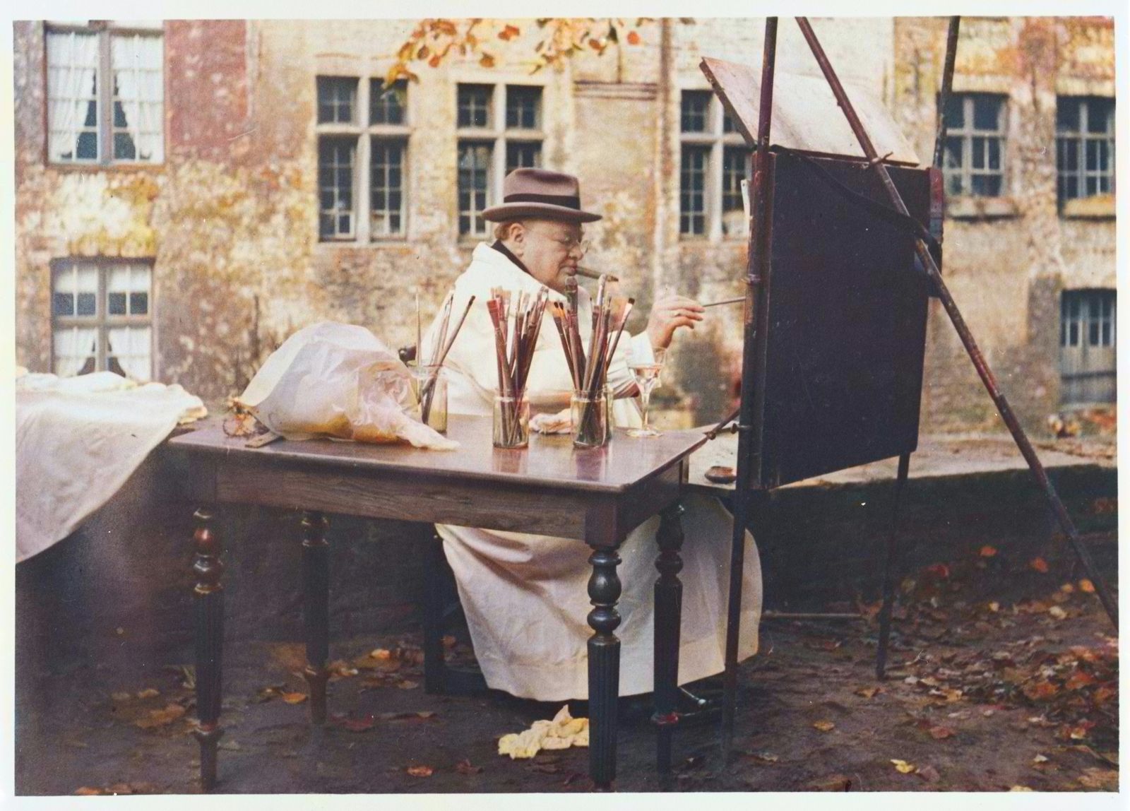 Catch a Surprising Glimpse at WWII Leader Winston Churchill’s Pastime ...