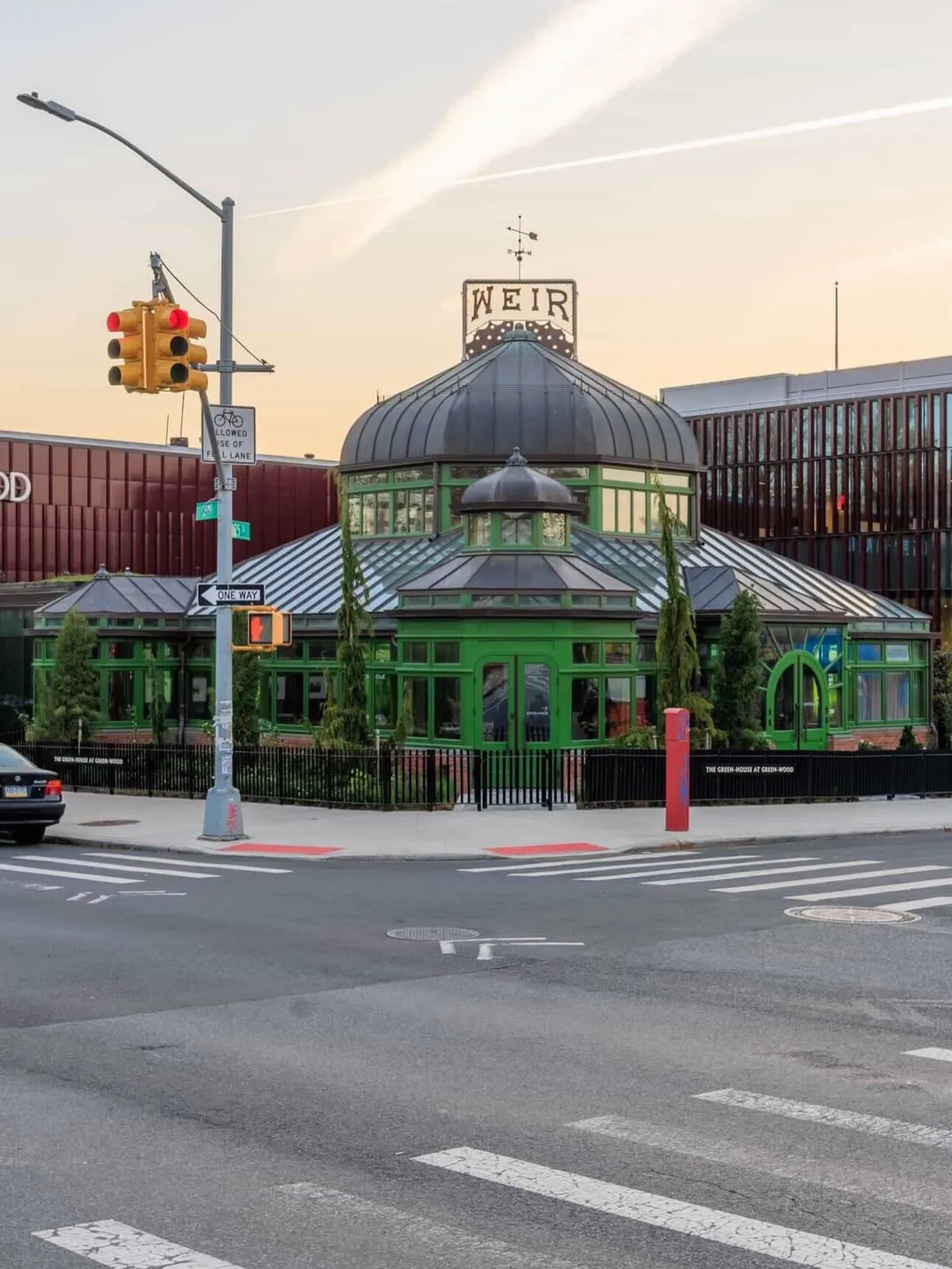 This New York City Cemetery Restored a Victorian Greenhouse to Welcome ...