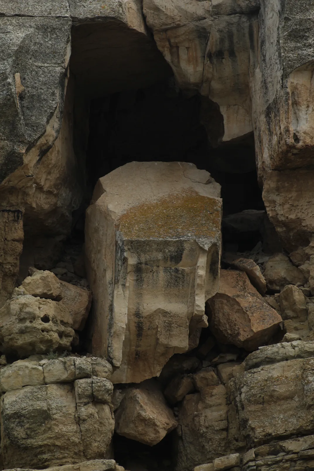 Balancing Boulder in Wind Valley | Smithsonian Photo Contest ...