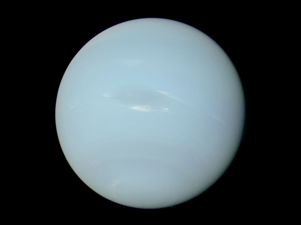 Neptune Planet Surface New Images Reveal What Neptune And Uranus