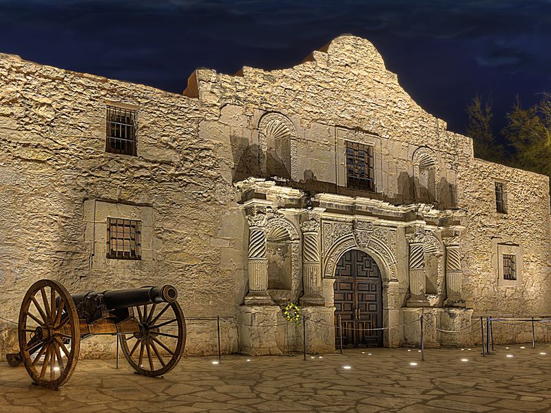 The Alamo at Night | Smithsonian Photo Contest | Smithsonian Magazine