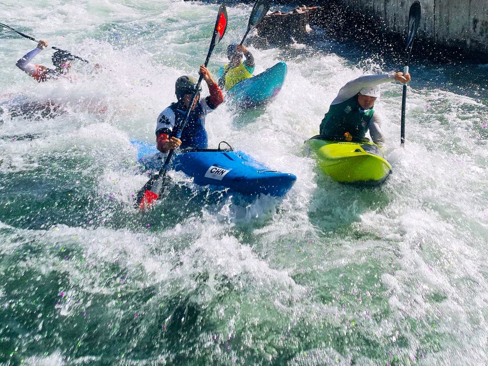 Intense kayak race. | Smithsonian Photo Contest | Smithsonian Magazine