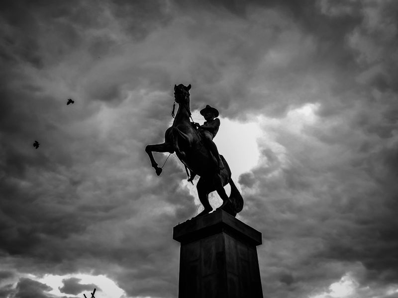 Riding in the sky | Smithsonian Photo Contest | Smithsonian Magazine