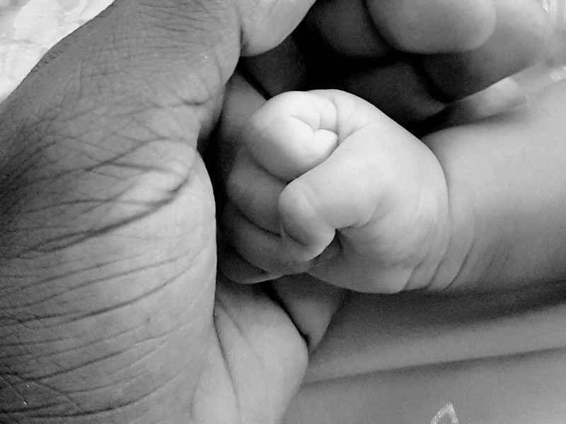 Little Hand, Big Hand | Smithsonian Photo Contest | Smithsonian Magazine