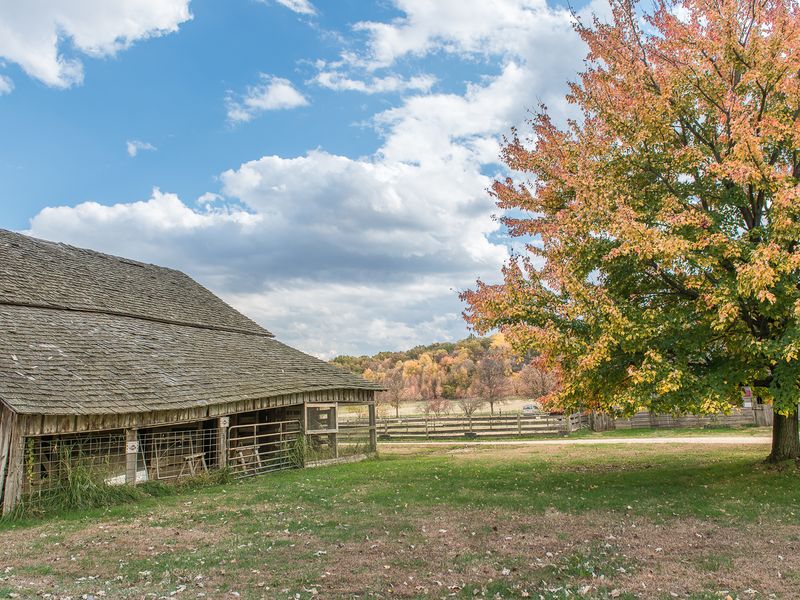 Historic National Colonial Farm in Piscataway Park, Maryland. Connect ...