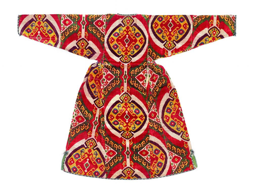 How the Technicolor Ikat Designs of Central Asia Thread Into Textile ...