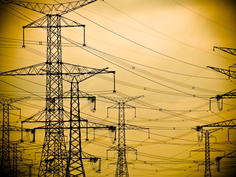 Thousands of miles of power lines seen in the suburbs of Toronto ...
