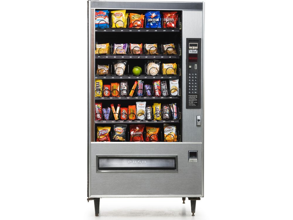 Brief Vending Machine Delay Helps People Make Better Snack Choices
