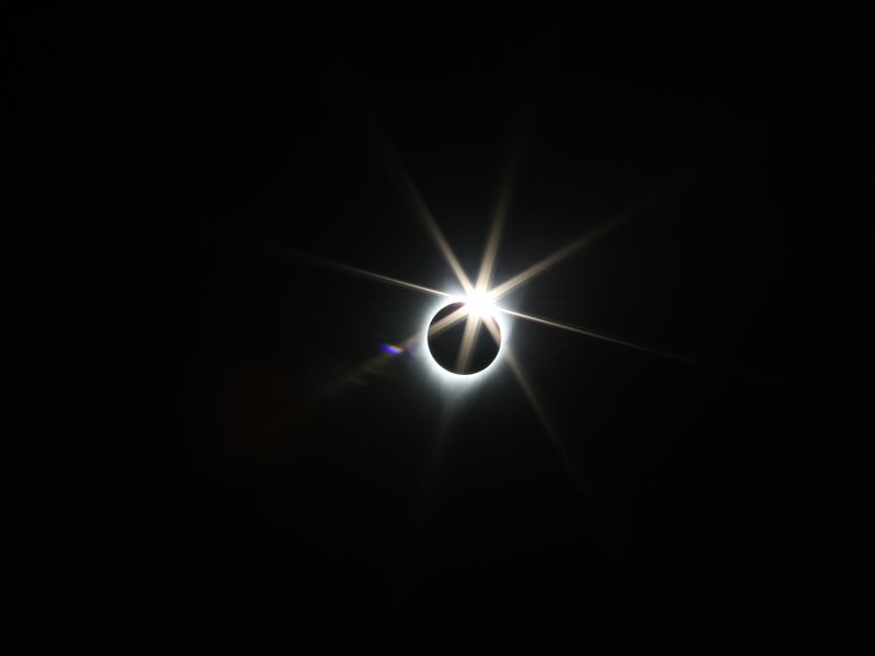 Diamond ring effect during the solar eclipse on August 21, 2017 ...