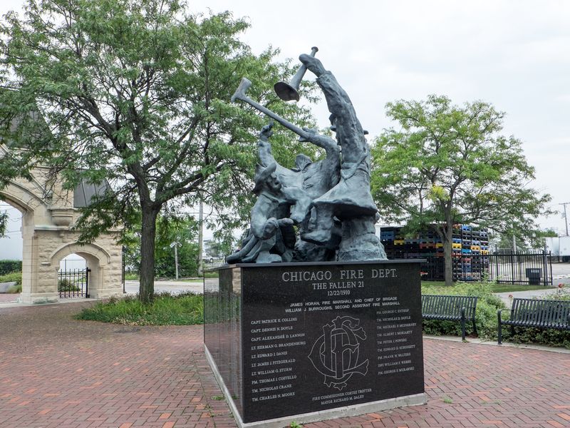 Chicago Fire Department Memorial | Smithsonian Photo Contest ...