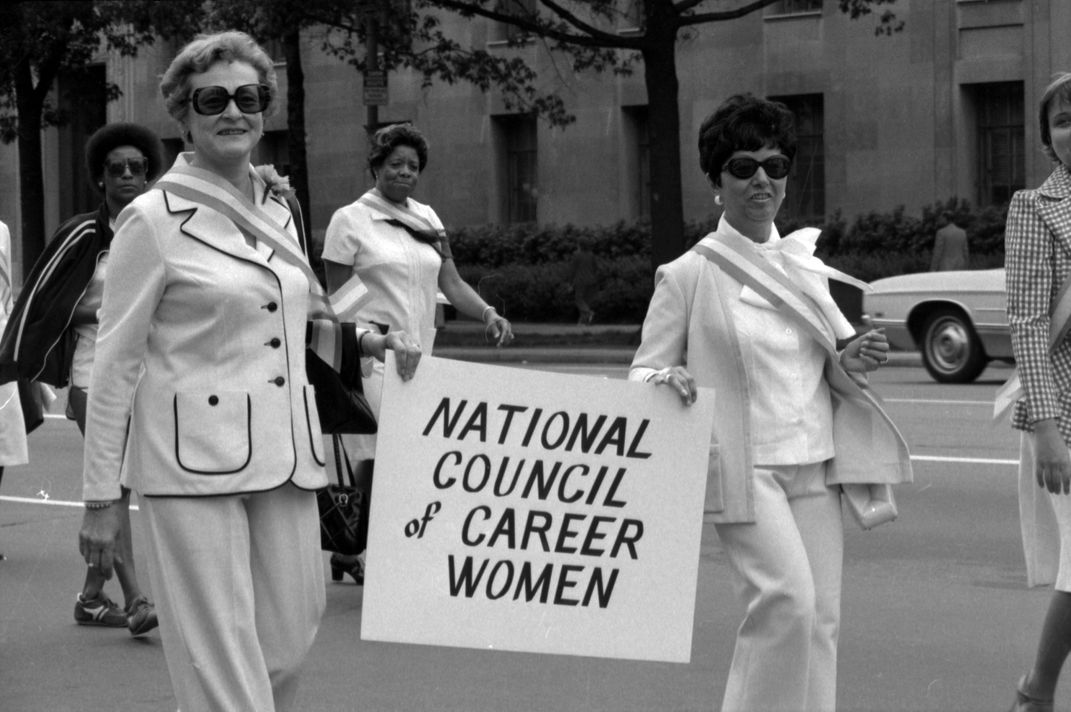 How Women Built Networks of Support for Economic Independence ...