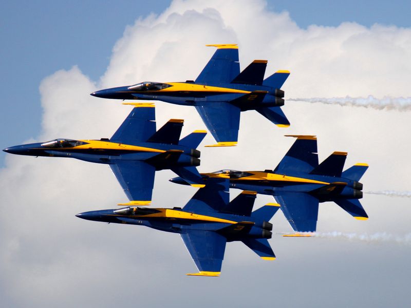 Blue Angels Team in Tight Formation | Smithsonian Photo Contest ...